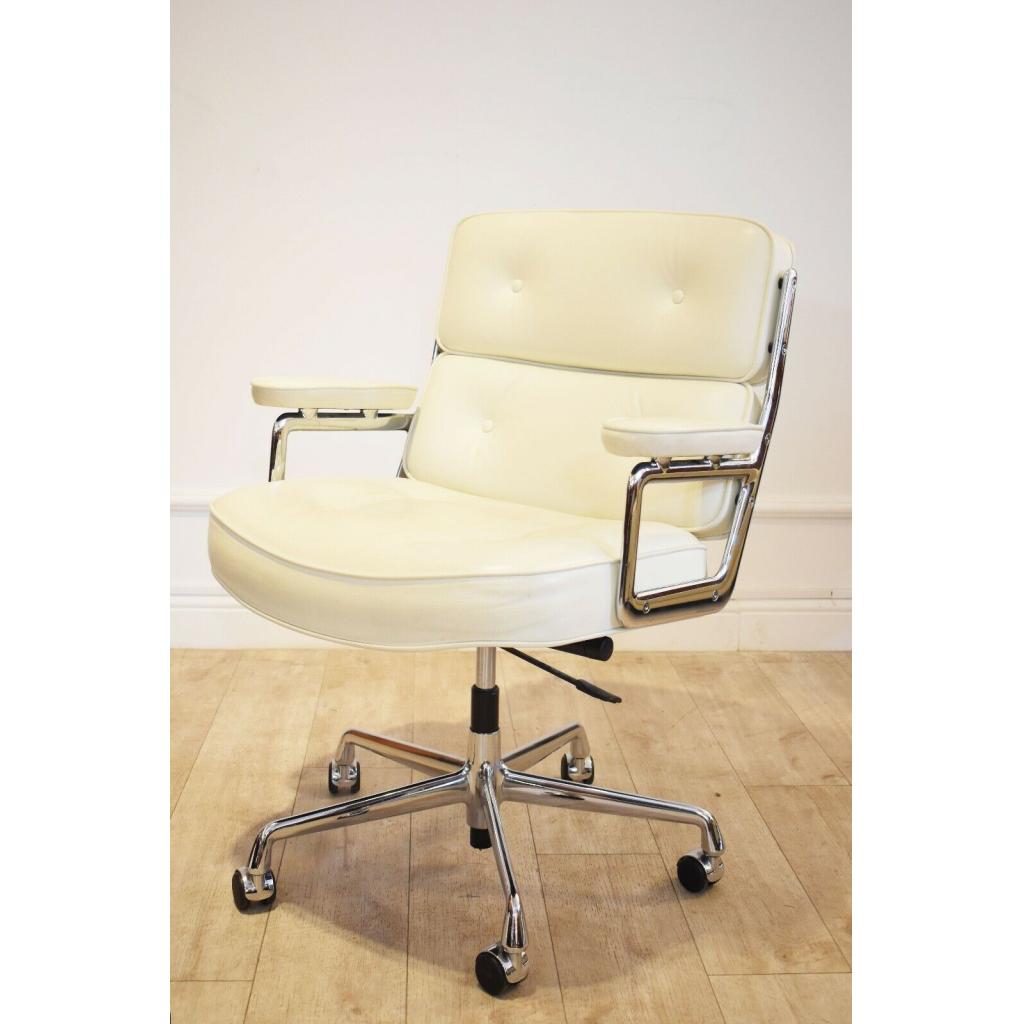 Eames Office chair ES 104 Lobby chair Vitra in white leather